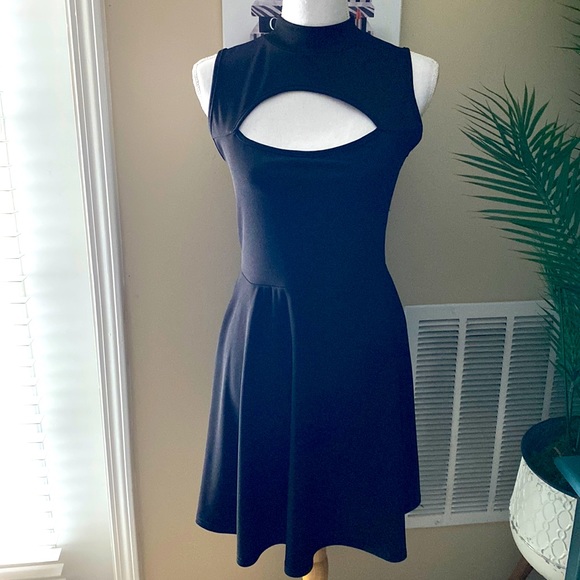 Boohoo | Dresses | Keyhole Front Skater Dress | Poshmark